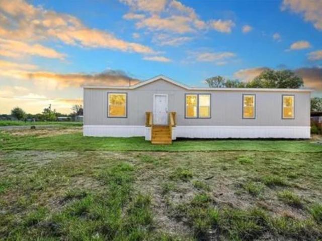 4 Br, 2 bath, Single Family 4321 Terri Lee Ln