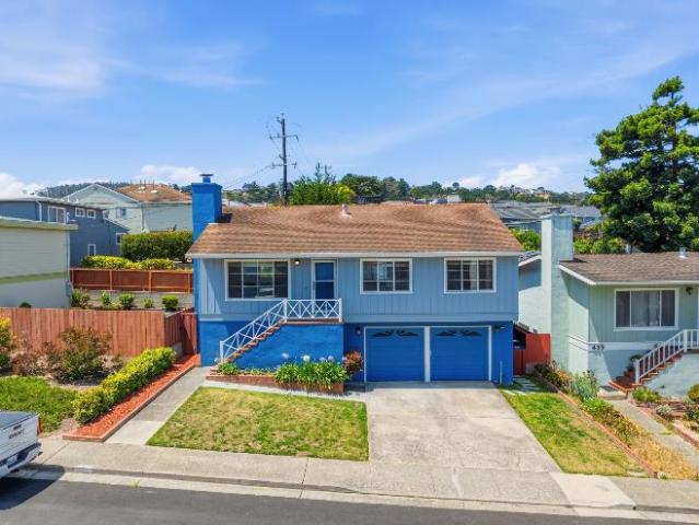 4 Br, 2 bath, Single Family 435 Alhambra Road