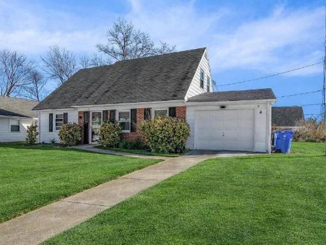 4 Br, 2 bath, Single Family 4 Hamilton Ln