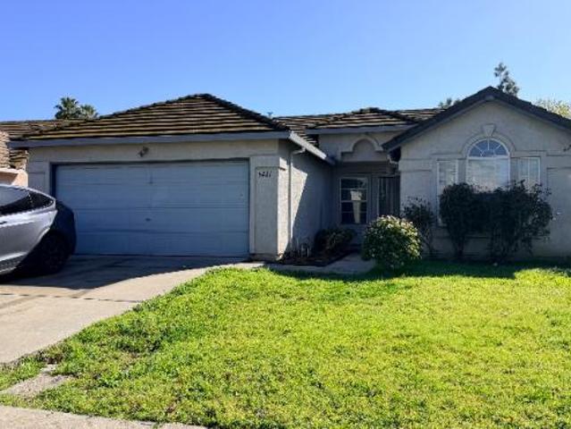 4 Br, 2 bath, Single Family 5421 Governor Cir