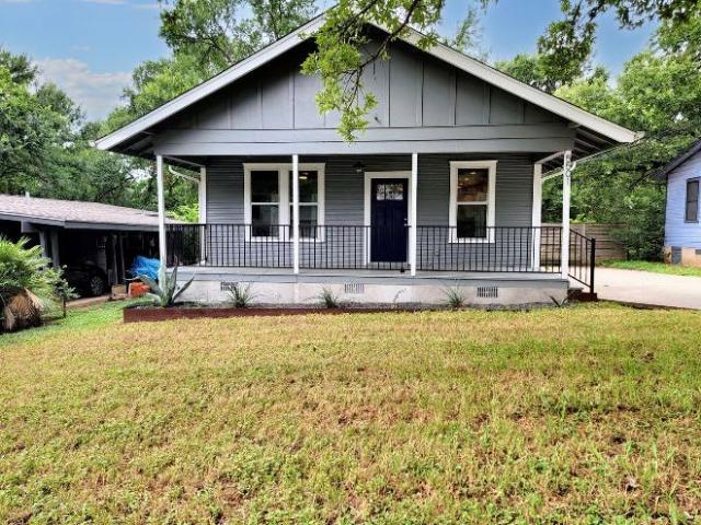 4 Br, 2 bath, Single Family 5501 Downs Drive