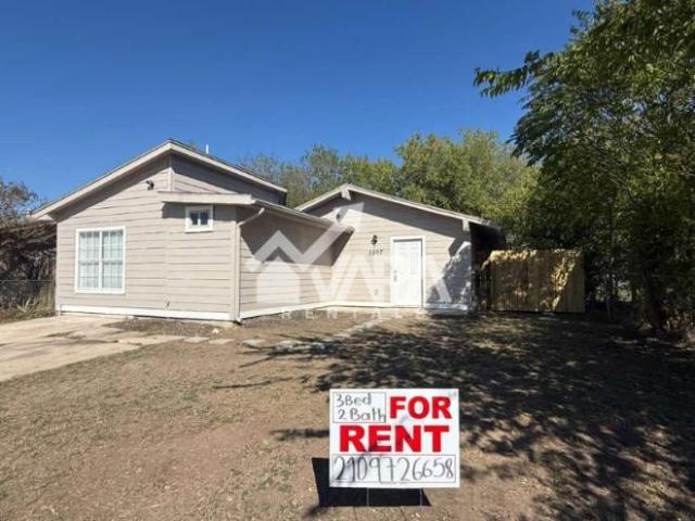 3 Br, 2 bath, Single Family 5507 Prairie Flower