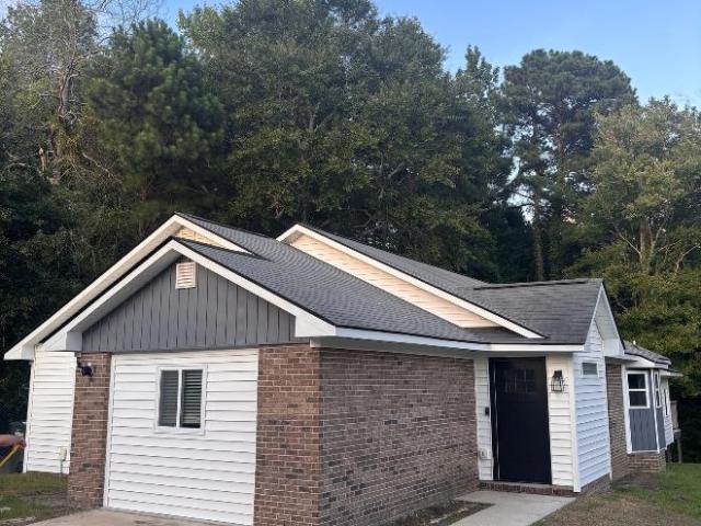 4 Br, 2 bath, Single Family 5558 Quietwood Pl