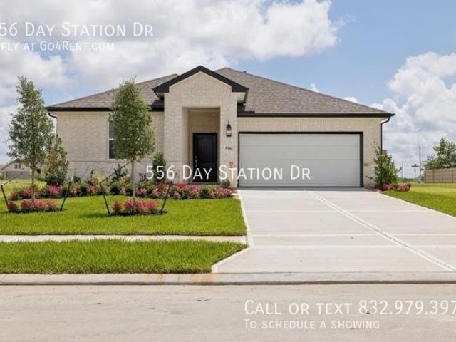 4 Br, 2 bath, Single Family 556 Day Station Dr