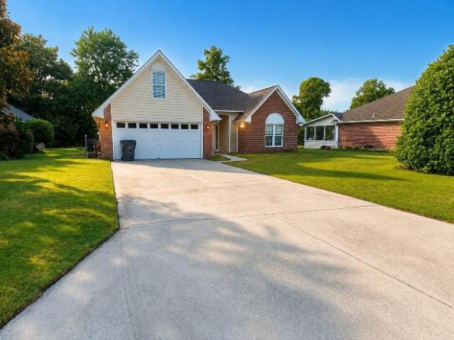4 Br, 2 bath, Single Family 5703 Mossberg Rd