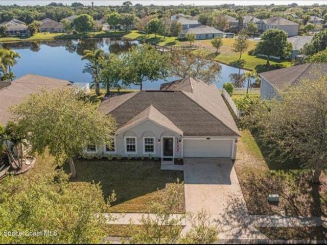 4 Br, 2 bath, Single Family 5938 Ridge Lake Circle