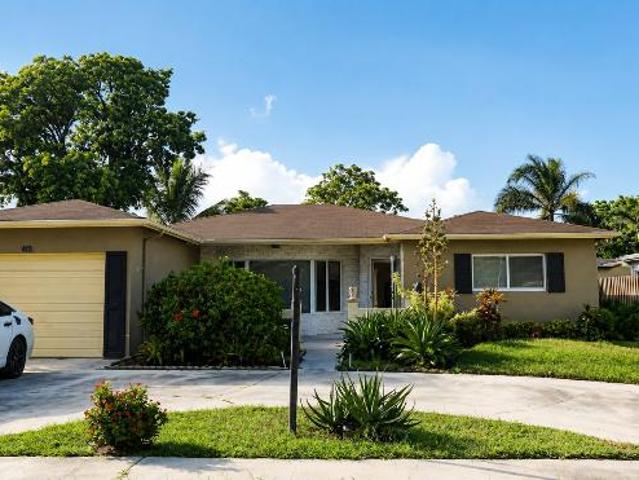 4 Br, 2 bath, Single Family 5160 SW 8th St