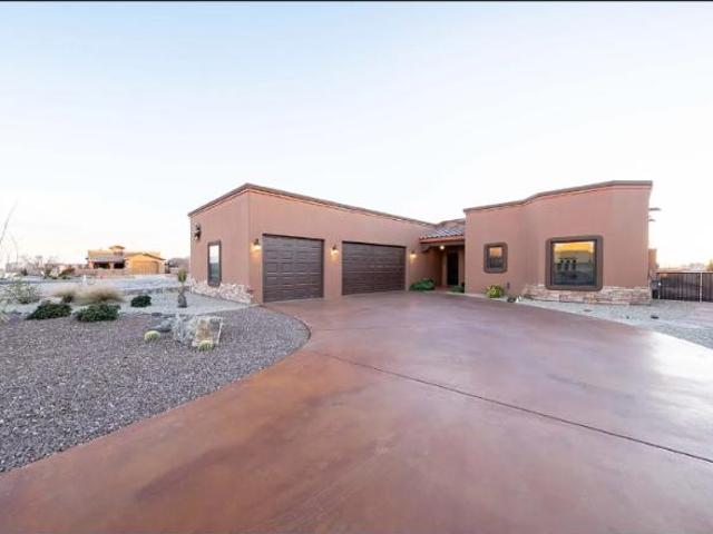 4 Br, 2 bath, Single Family 5185 San Carlos Ct
