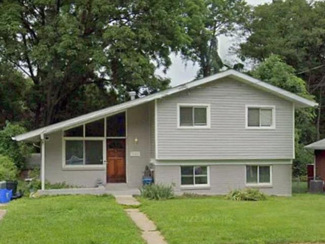 4 Br, 2 bath, Single Family 5209 Bangor Dr