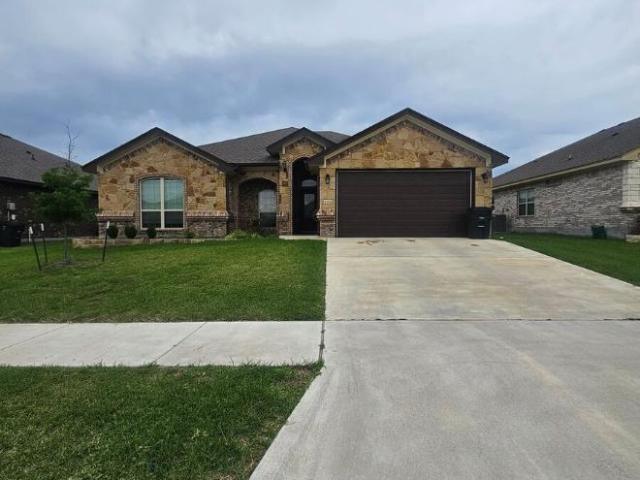 4 Br, 2 bath, Single Family 5304 La Terraza Ln