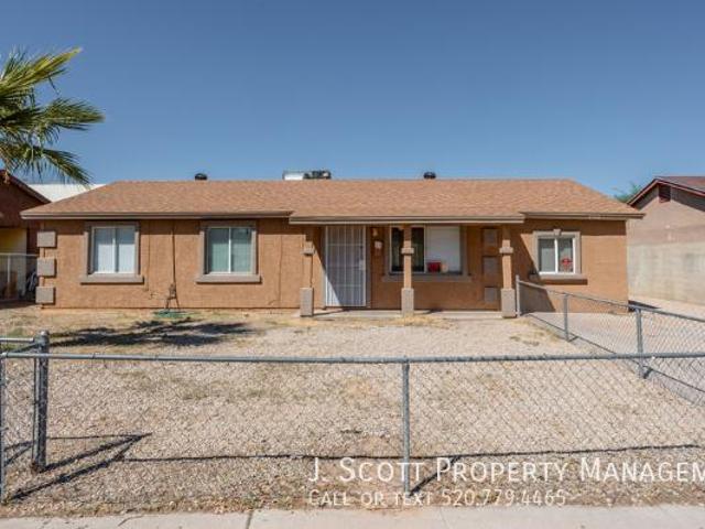 4 Br, 2 bath, Single Family 6528 W Windsor Ave
