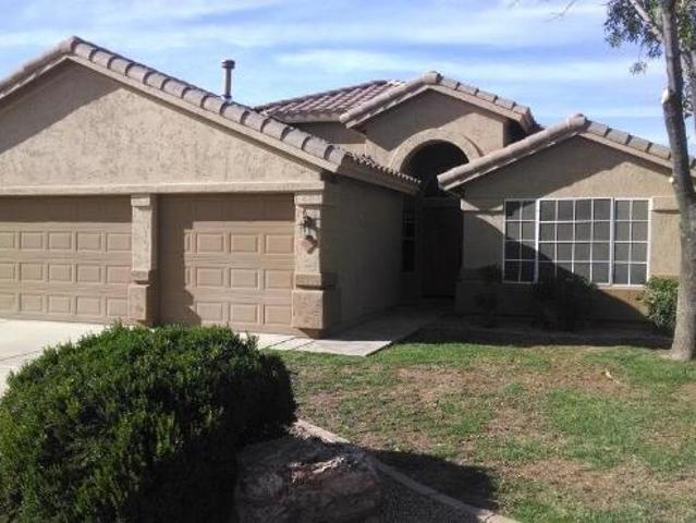 4 Br, 2 bath, Single Family 662 W Princeton Ave