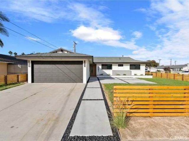 4 Br, 2 bath, Single Family 6051 Santa Barbara