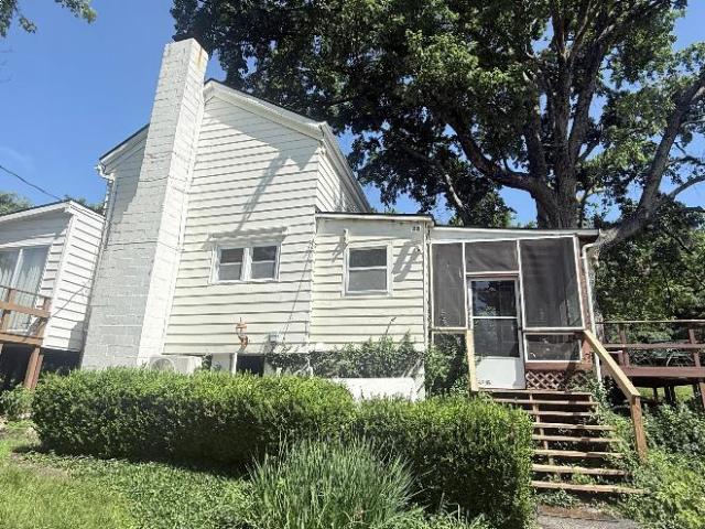 4 Br, 2 bath, Single Family 6226 Grant Line Rd
