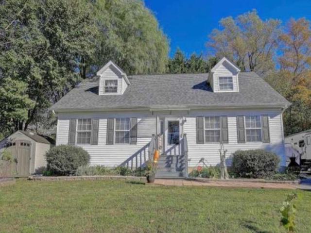4 Br, 2 bath, Single Family 6315 15th Street