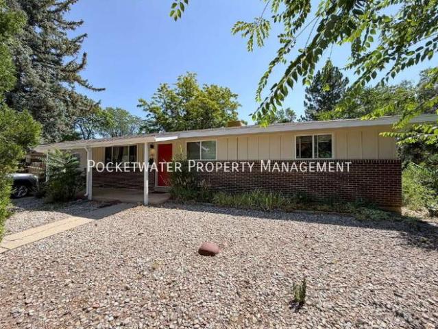 4 Br, 2 bath, Single Family 740 37th St