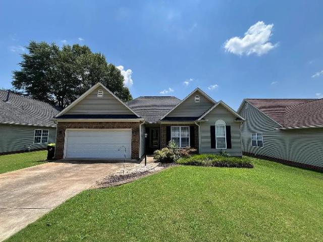 4 Br, 2 bath, Single Family 740 Running Creek Ln