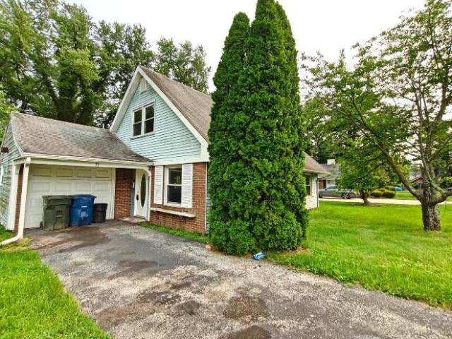 4 Br, 2 bath, Single Family 75 Mainbridge Ln