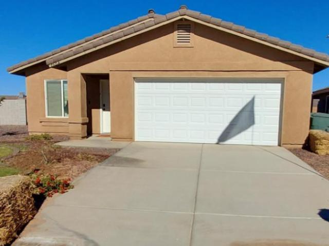 4 Br, 2 bath, Single Family 7604 E 44th Place