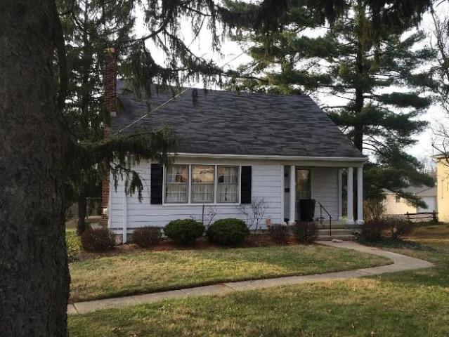4 Br, 2 bath, Single Family 7771 Cheviot Ave
