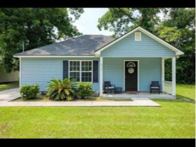 4 Br, 2 bath, Single Family 717 E Force St