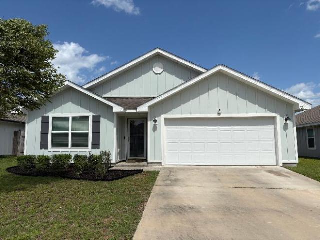 4 Br, 2 bath, Single Family 721 Quintana St
