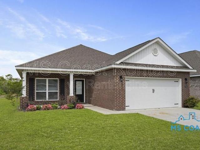 4 Br, 2 bath, Single Family 7313 Shearwater Way