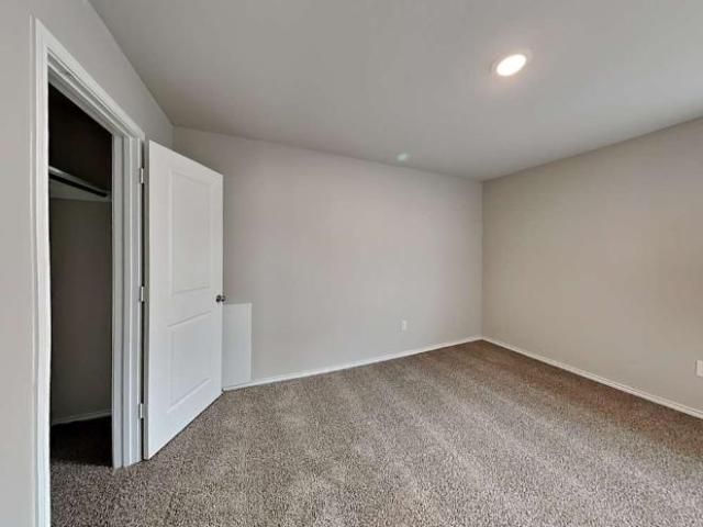 3 Br, 2 bath, Single Family 7343 Cultivator Wy