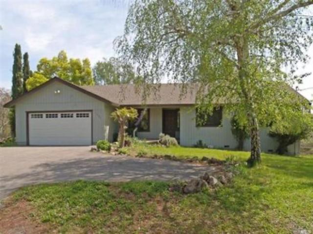 4 Br, 2 bath, Single Family 7385 Hidden Lake Rd