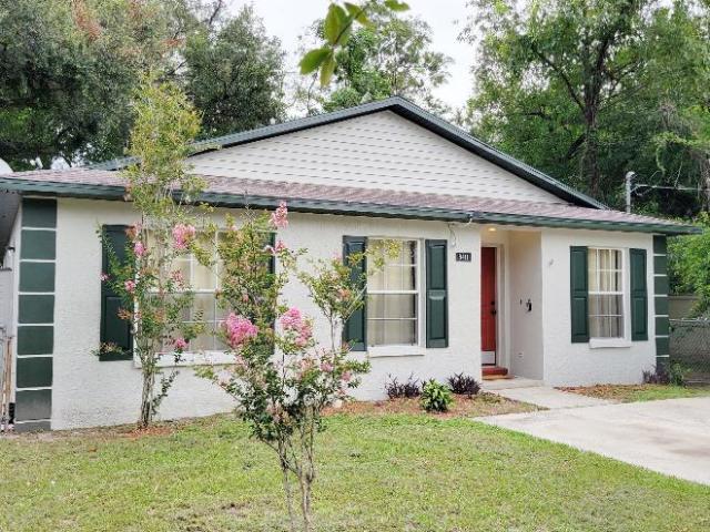 4 Br, 2 bath, Single Family 8411 N Greenwood Avenue