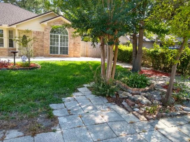4 Br, 2 bath, Single Family 8528 Echoridge Court