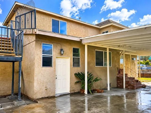 4 Br, 2 bath, Single Family 860 S Gregory Street