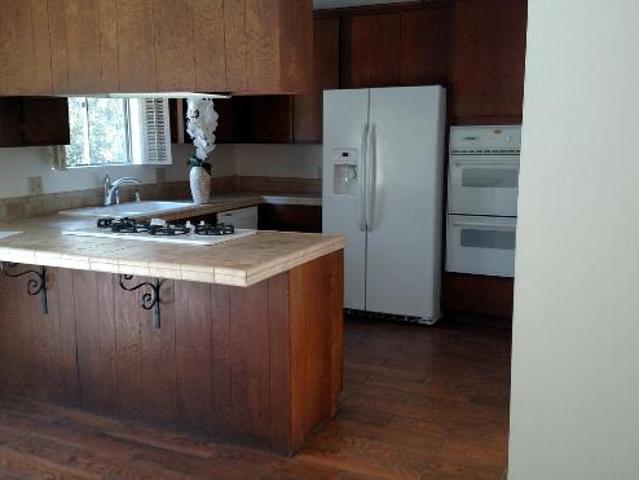 4 Br, 2 bath, Single Family 869 Via Abajo