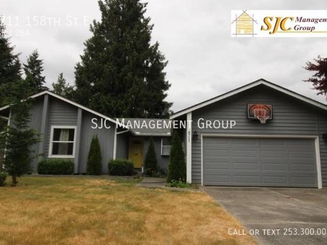 4 Br, 2 bath, Single Family 8711 158th St E