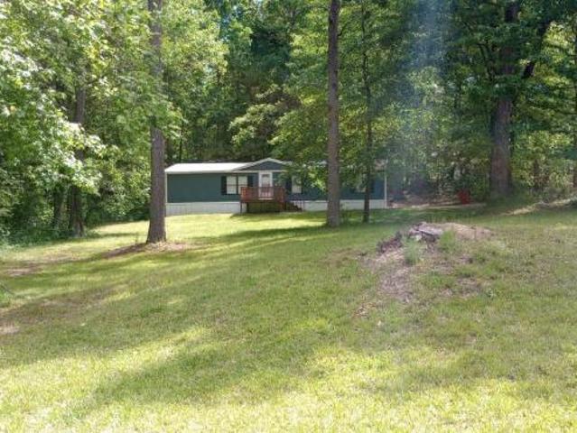 4 Br, 2 bath, Single Family 88 Oakview Dr