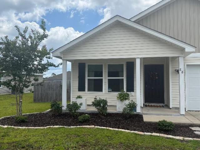 4 Br, 2 bath, Single Family 88 Cora Rd
