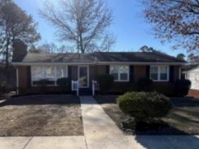 4 Br, 2 bath, Single Family 804 Calloway Dr