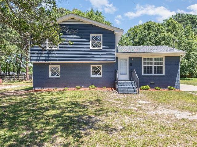 4 Br, 2 bath, Single Family 806 Primrose Street
