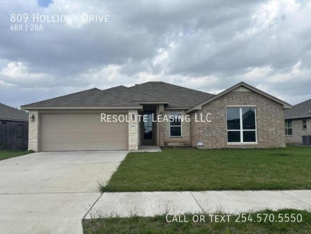 4 Br, 2 bath, Single Family 809 Holliday Drive