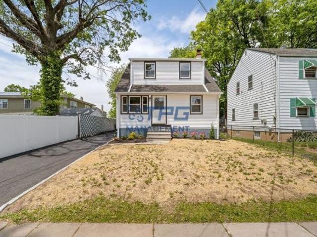 4 Br, 2 bath, Single Family 813 Union Street