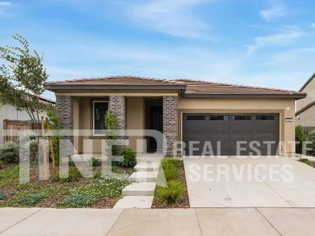 4 Br, 2 bath, Single Family 8112 Joecy Way
