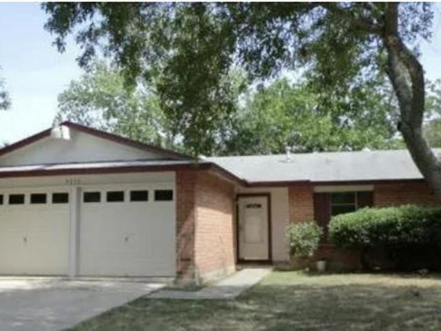 4 Br, 2 bath, Single Family 9455 Valley Dale St