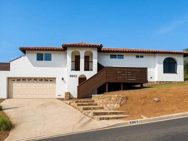 4 Br, 2 bath, Single Family 9865 Chestnut St