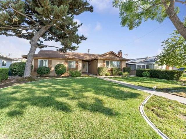 4 Br, 2 bath, Single Family 9882 Hampshire St