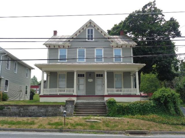 4 Br, 2 bath, Single Family 9899 Jonestown Road