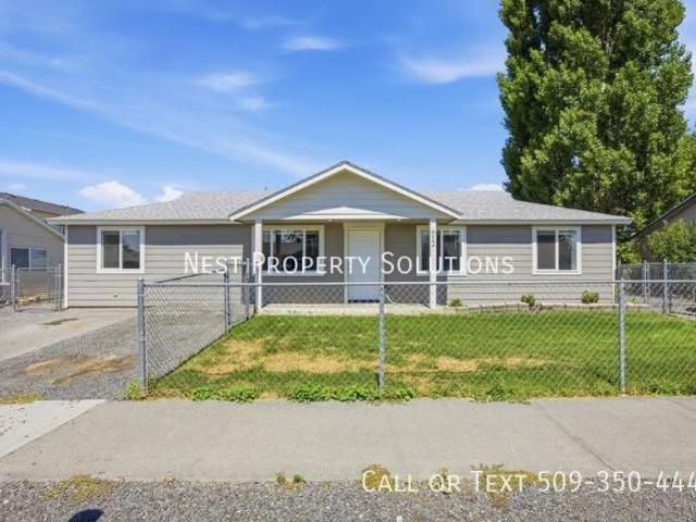 4 Br, 2 bath, Single Family 912 S Alderwood Dr