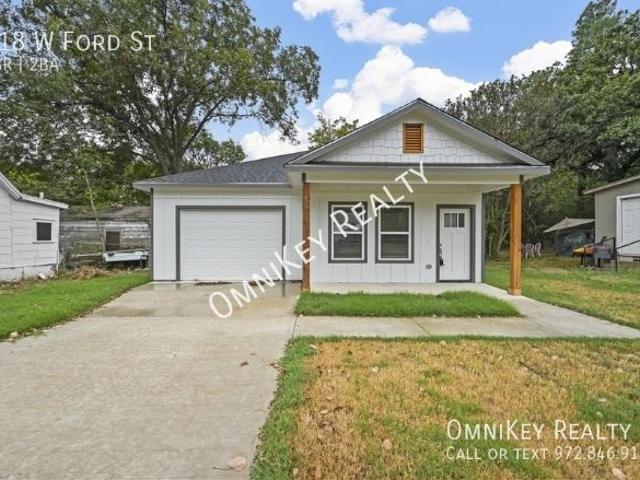 4 Br, 2 bath, Single Family 918 W Ford St