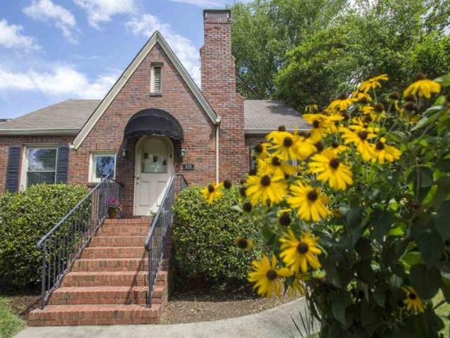 4 Br, 2 bath, Single Family 920 Monmouth Ave