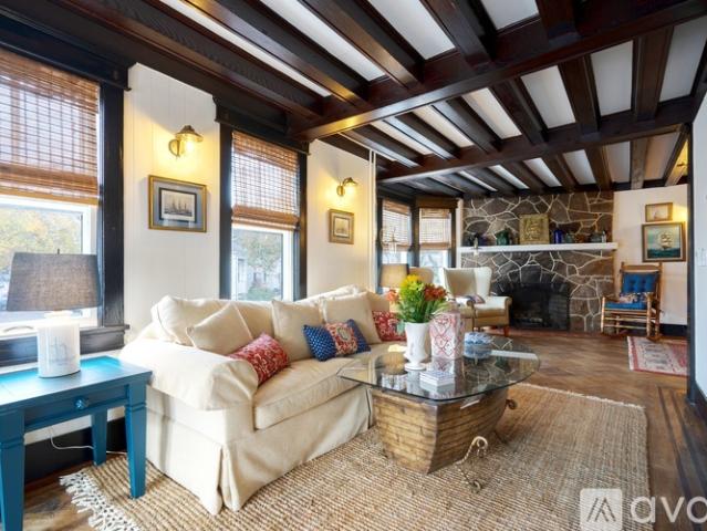 4 BR, 2 BA Apartment Mount Carmel Way, Ocean Grove, NJ 07756
