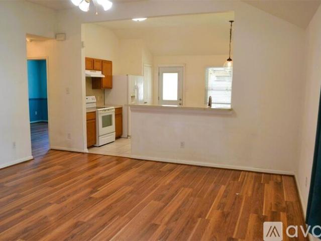 4 BR, 2 BA Apartment 14107 Running Bear Drive, Willis, TX 77378